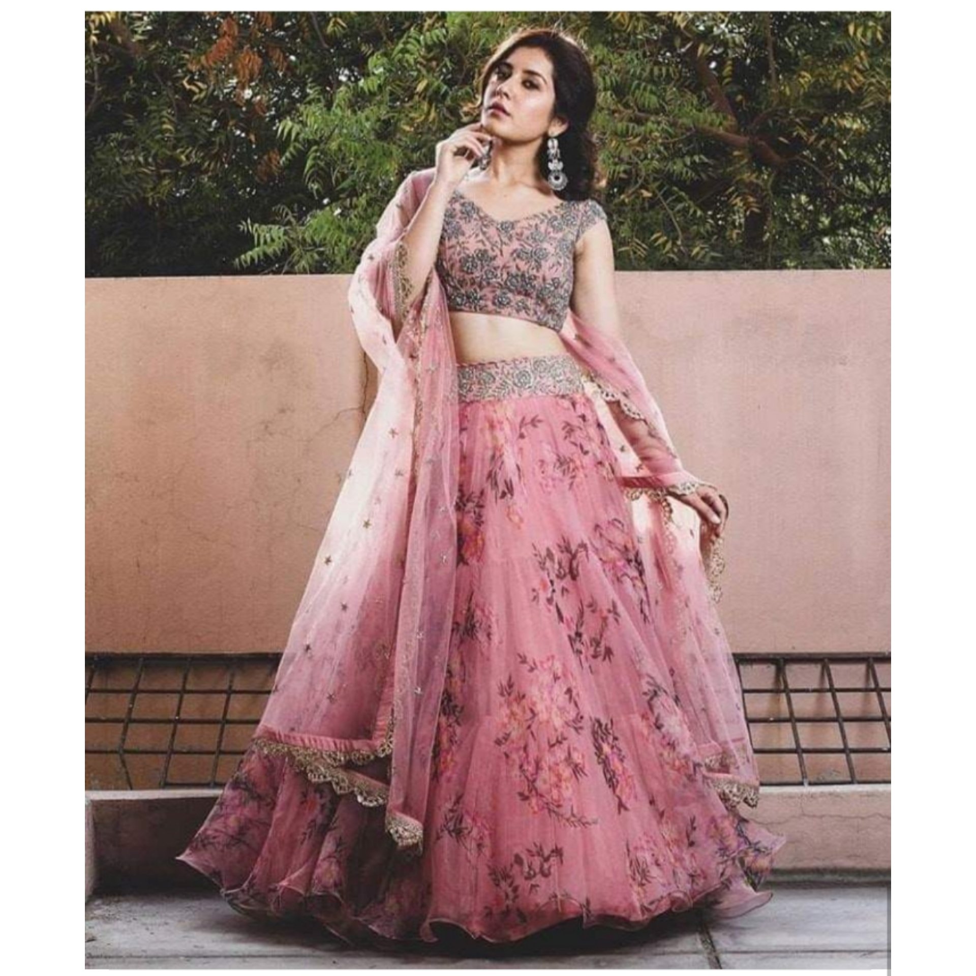 What to Wear to a Wedding: 10 Beautiful Indian Dresses